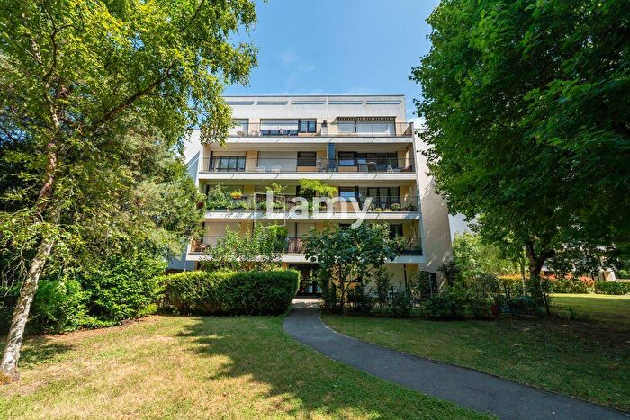 Appartement à louer - Hauts de Chennevières-Pince Vent, Chennevières-sur-Marne - 3 pièces - 2 chambres