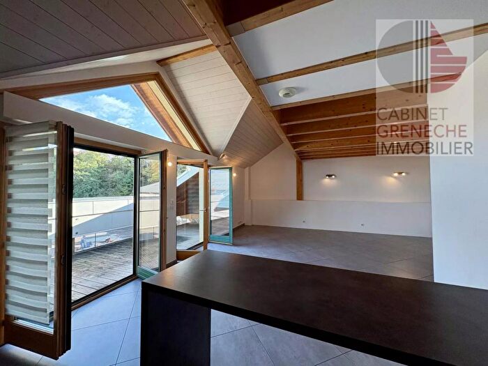 Thonon-les-Bains, Est : Appartement 4 pièces à vendre