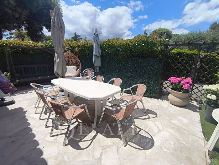 Grasse : Maison 4 pièces à vendre