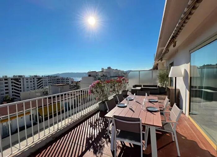 Appartement 3 pièces à louer - Antibes