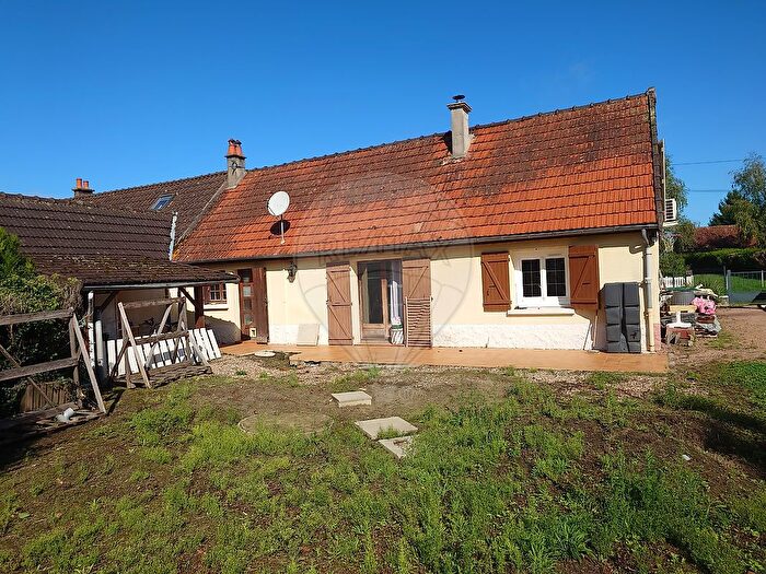 Maison à vendre - La Nocle-Maulaix - 4 pièces - 3 chambres