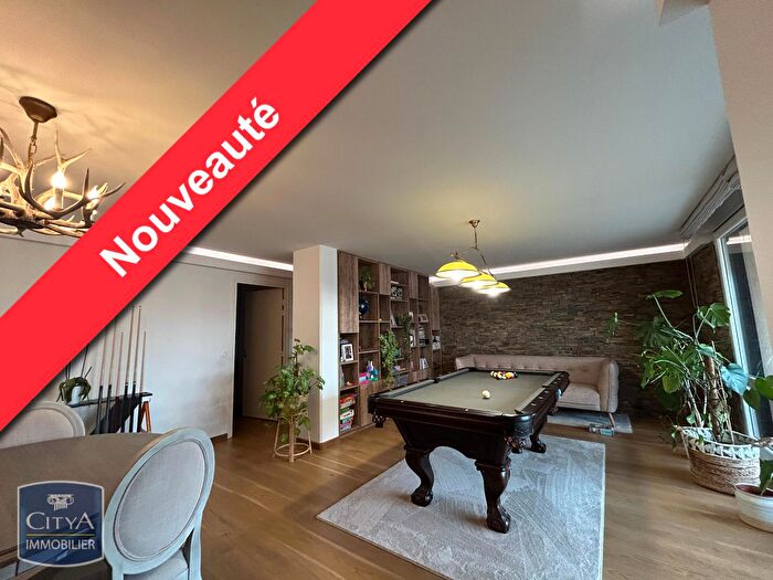 Appartement 5 pièces à Saint-Julien-en-Genevois, Puy-Saint-Martin, Douane, à vendre