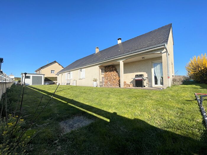 Maison à vendre - Vitrac - 6 pièces - 3 chambres