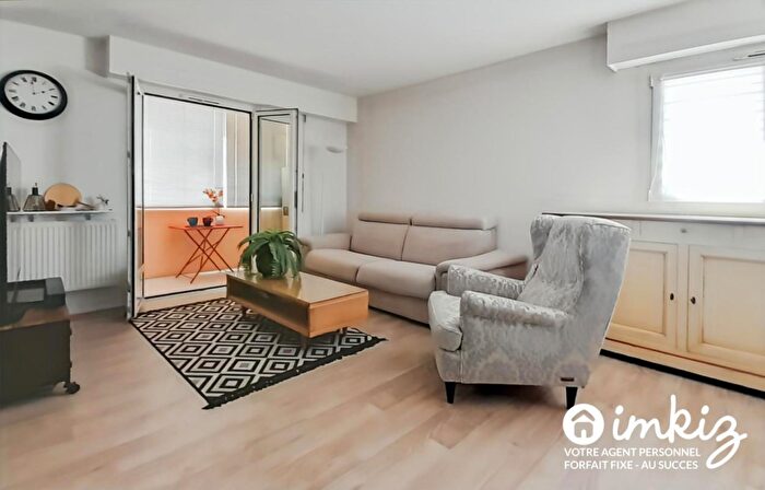 Maurepas, Les Friches, Sept Mares - Appartement 2 pièces à vendre