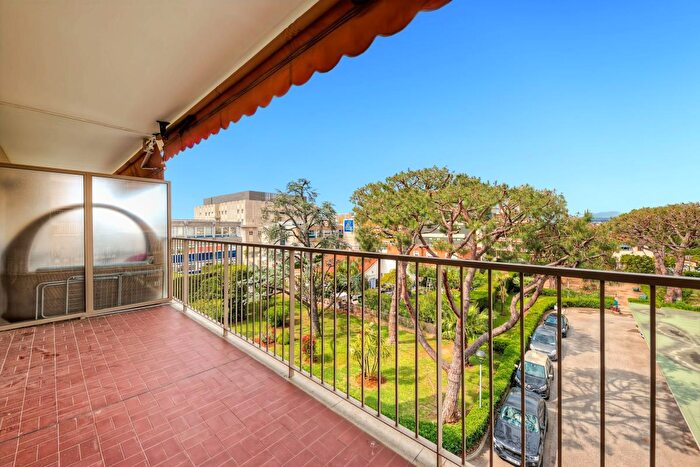 Saint-Laurent-du-Var, Galinières, Pomarels : Appartement 3 pièces à vendre