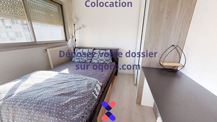 Appartement à louer - Champ Perdrix, Dijon - 5 pièces - 4 chambres