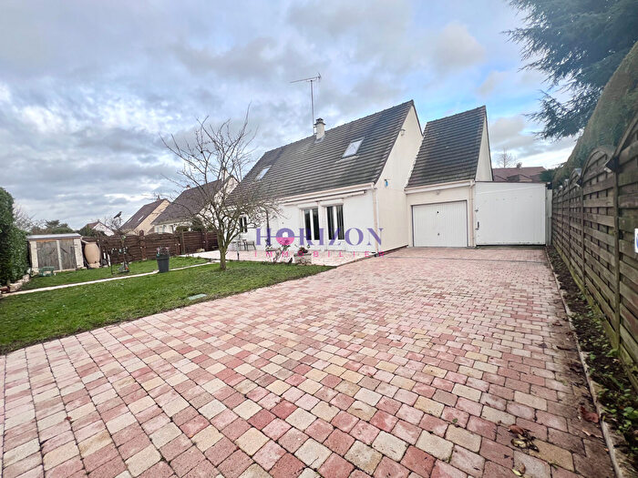 Maison à vendre - La Chapelle-en-Serval - 6 pièces - 4 chambres