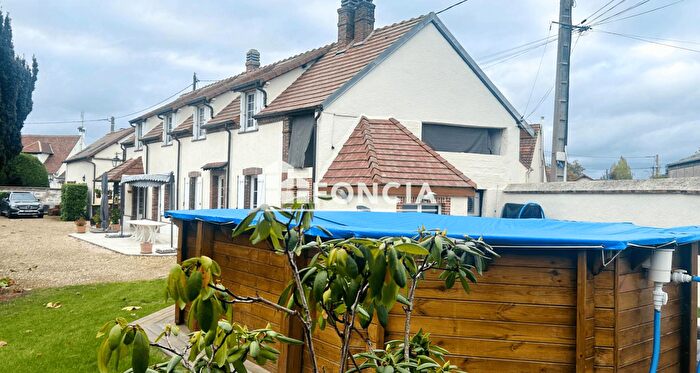 Maison à vendre - Marville-Moutiers-Brûlé - 6 pièces - 5 chambres