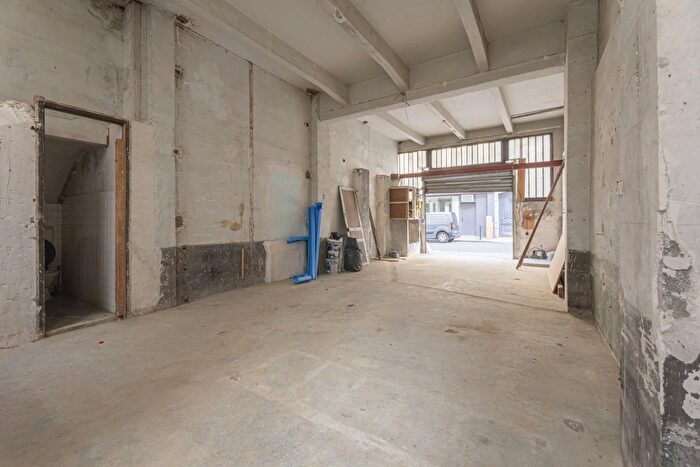 Appartement à vendre - Paris e , Legendre, Lévis - 6 pièces - 5 chambres