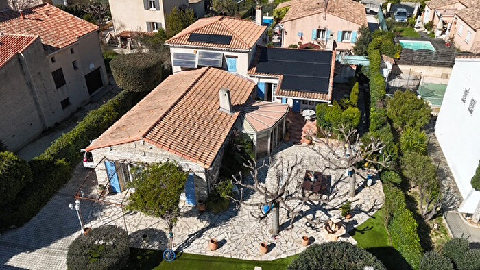 Maison à vendre - Allauch, Logis-Neuf - 7 pièces - 5 chambres