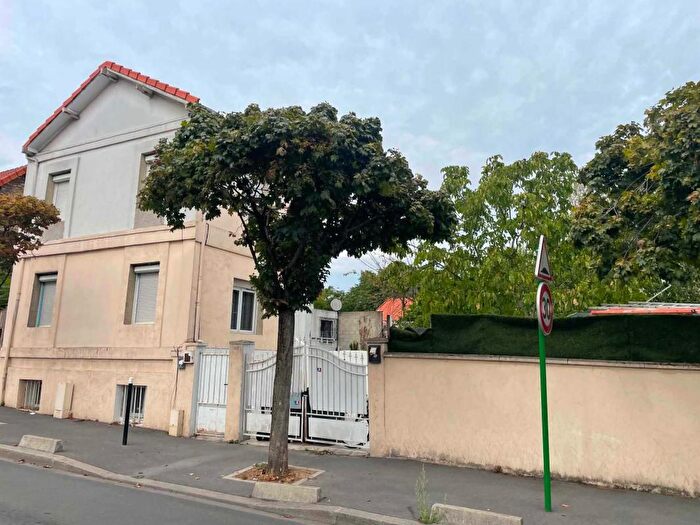 Maison 5 pièces à Pierrefitte-sur-Seine, Centre-ville, Butte-Pinson, à vendre
