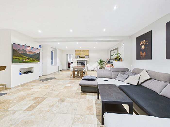 Maison à vendre - Montigny-sur-Vesle - 10 pièces - 5 chambres