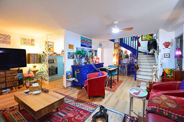 Appartement à louer - Kremlin-Saint Germain, Le Kremlin-Bicêtre - 2 pièces - 1 chambre