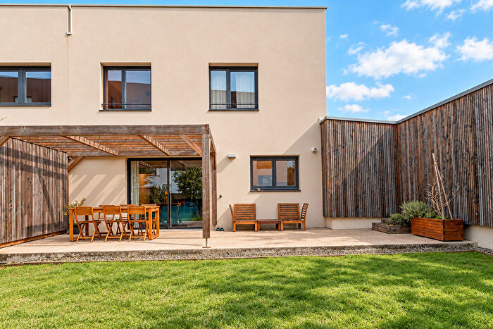 Maison 6 pièces à vendre à Orgères