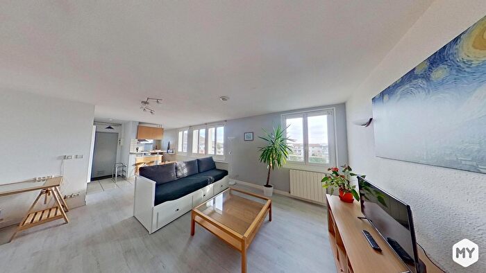 Appartement à louer - Clermont-Ferrand, Chanteranne, La Glacière - 2 pièces - 1 chambre