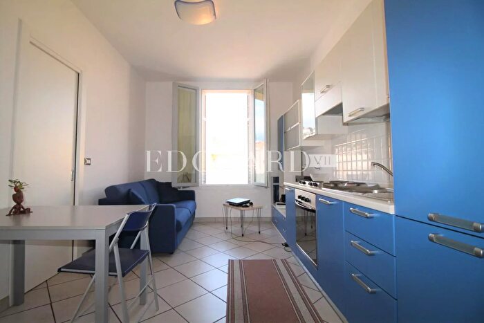 Appartement à vendre - Menton, Hôtel de Ville, Vieille Ville, Musée, Madone, Carnolès - 2 pièces - 1 chambre