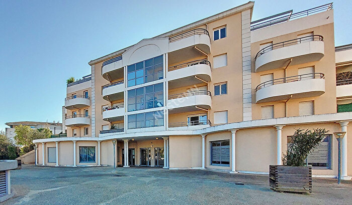 Appartement à vendre - Marseille e , La Croix Rouge - 2 pièces - 1 chambre