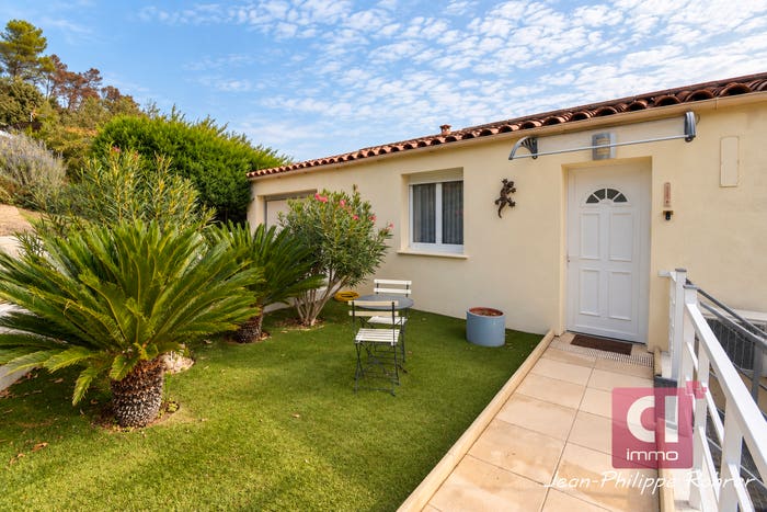 Montfort-sur-Argens : Maison 3 pièces à vendre