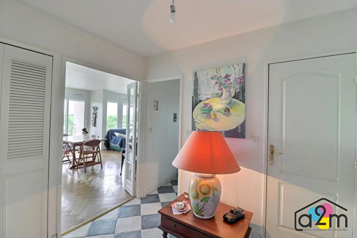 Appartement à vendre - Montataire, Bas de la ville - 4 pièces - 2 chambres