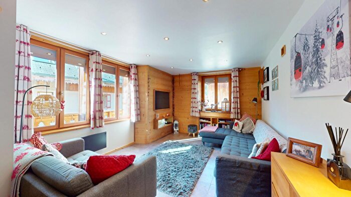 Saint-Jean-d'Aulps : Appartement 4 pièces à vendre