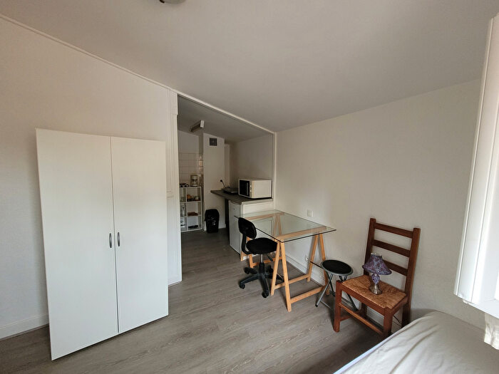 Appartement à louer - Auch, Faubourgs - 1 pièce