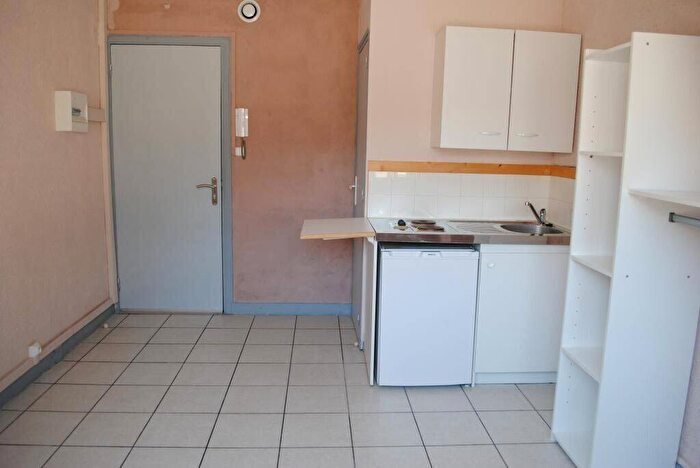 Appartement à louer - Faubourg Saint Catherine-Faubourg de Paris-Le Vignole, Valenciennes - 1 pièce