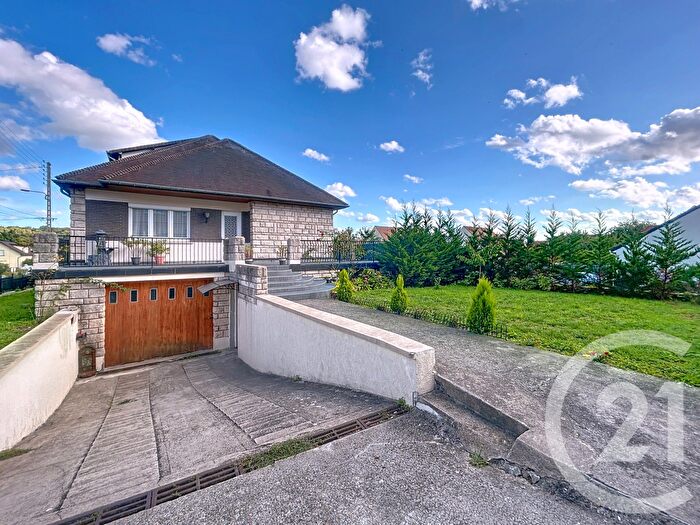 Maison à vendre - Montmagny, Centre-ville, Carrières - 7 pièces - 4 chambres