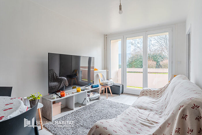 Appartement à vendre - La Roche-sur-Yon, Pyramides, Jean-Yole - 3 pièces - 1 chambre