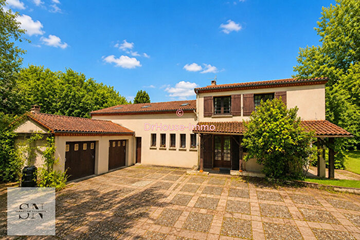 Maison 10 pièces à Lédat, à vendre
