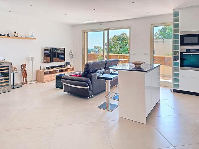 Appartement à vendre - Antibes, Rastines, Super Antibes, Laval, La Fontonne - 2 pièces - 1 chambre