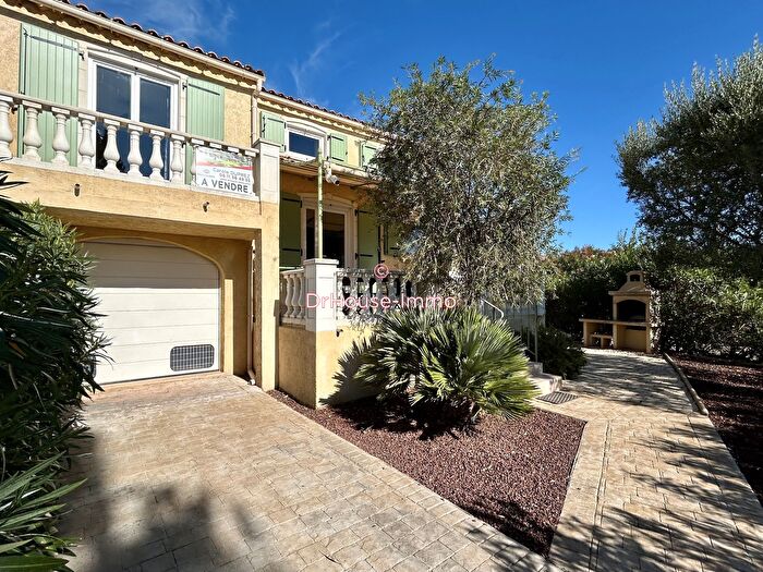 Maison à vendre - Vidauban - 4 pièces - 3 chambres