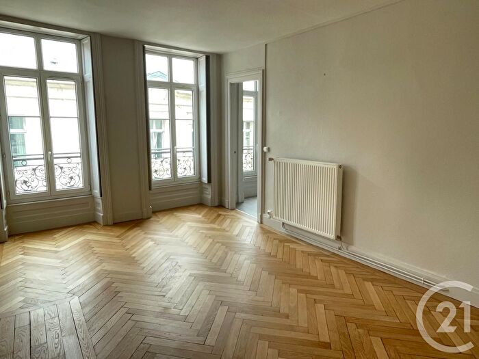 Appartement 3 pièces à louer à Besançon, Boucle, Chapelle des Buis