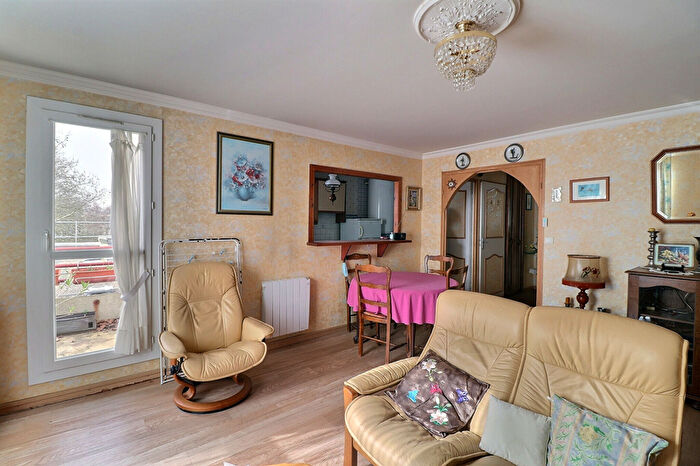 Appartement à vendre - Montigny-le-Bretonneux, La Sourderie Nord - 3 pièces - 2 chambres