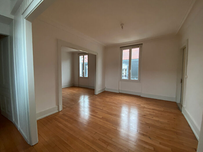 Appartement à louer - Besançon, Boucle, Chapelle des Buis - 5 pièces - 3 chambres