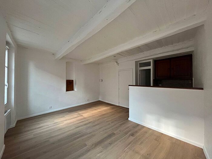 Appartement à louer - Centre, Vidauban - 1 pièce