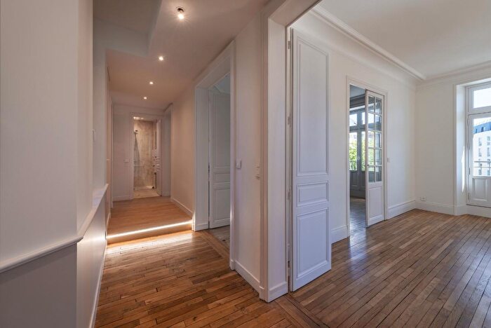 Appartement à louer - Angers, Centre-ville, La Fayette - 4 pièces - 2 chambres