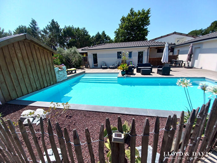 Maison à vendre - Lacanau, Lacanau ville, Centre-ville - 5 pièces - 3 chambres