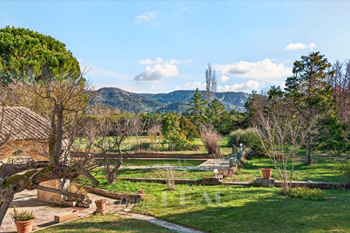 Maison à vendre - Cavaillon, Basses Ferrailles, Jas, Hautes Ferrailles - 7 pièces - 4 chambres