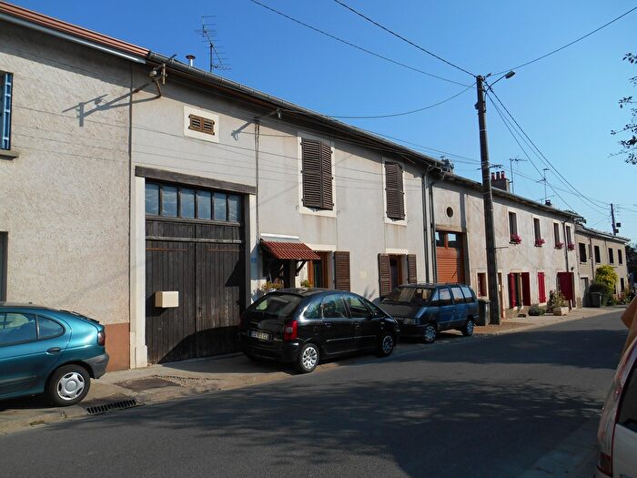 Maison à louer - Royaumeix - 6 pièces - 4 chambres