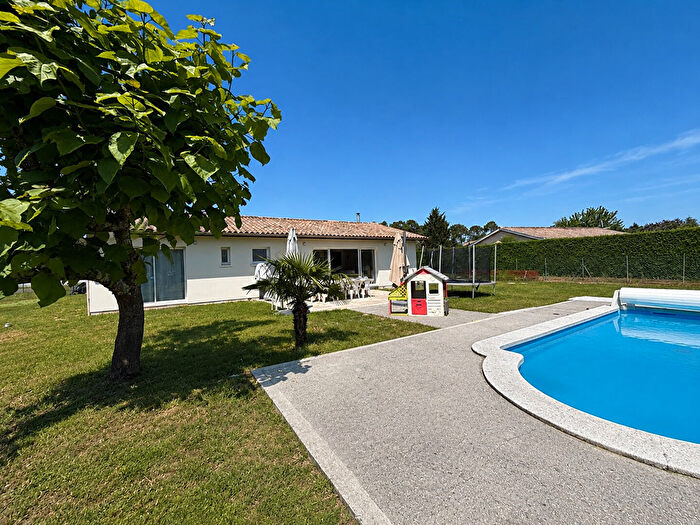 Lugos : Maison 5 pièces à vendre