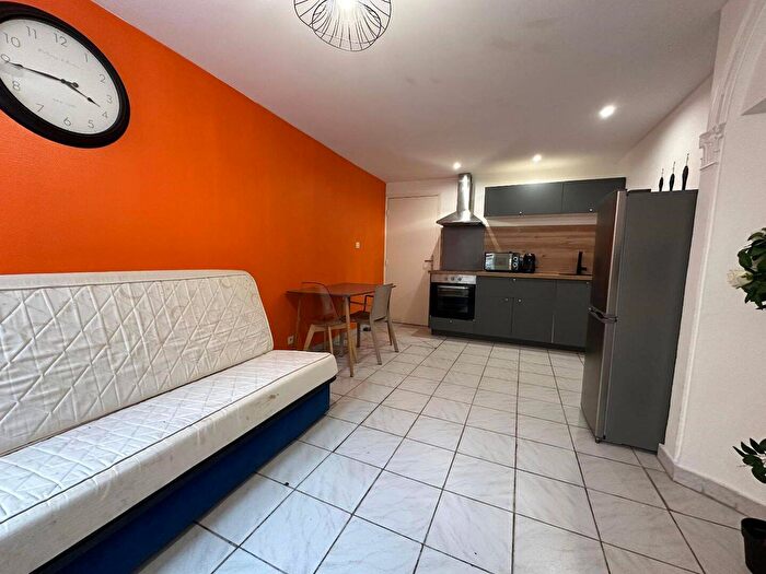 Appartement à louer - Centre Ville, Mâcon - 2 pièces