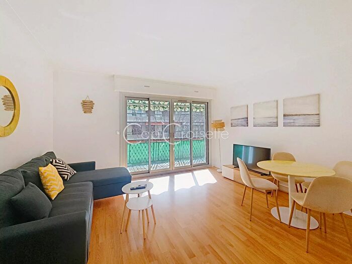 Appartement à vendre - Cannes, Pointe Croisette - 2 pièces - 1 chambre