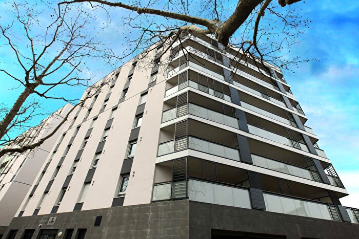 Appartement à vendre - Lyon e , Bachut, Transvaal - 1 pièce