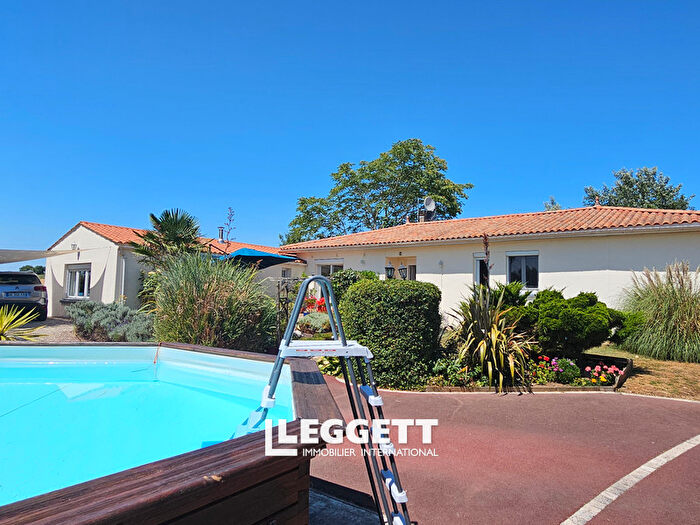 Maison à vendre - La Bretonnière-la-Claye - 6 pièces - 3 chambres