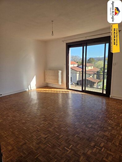 Appartement à louer - Coeur de Ville, Saint-Gaudens - 4 pièces - 3 chambres