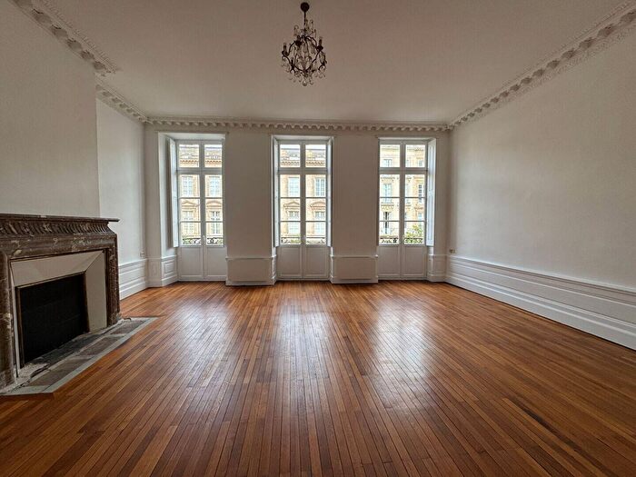 Appartement à louer - Centre ville, Bordeaux - 4 pièces - 3 chambres