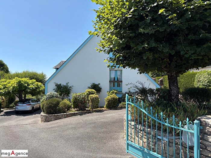Maison 6 pièces à Chameyrat, à vendre