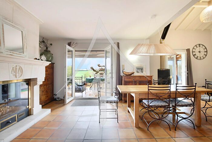 Maison à vendre - Mauzac - 7 pièces - 6 chambres