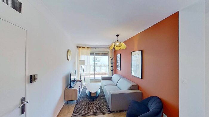 Saint Charles, Marseille 1er arrondissement : Appartement 6 pièces à louer