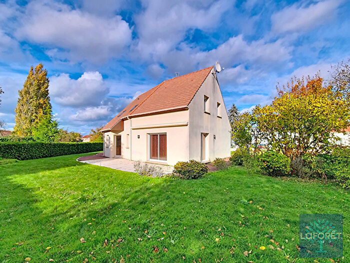 Maison à vendre - La Forêt-le-Roi - 6 pièces - 4 chambres